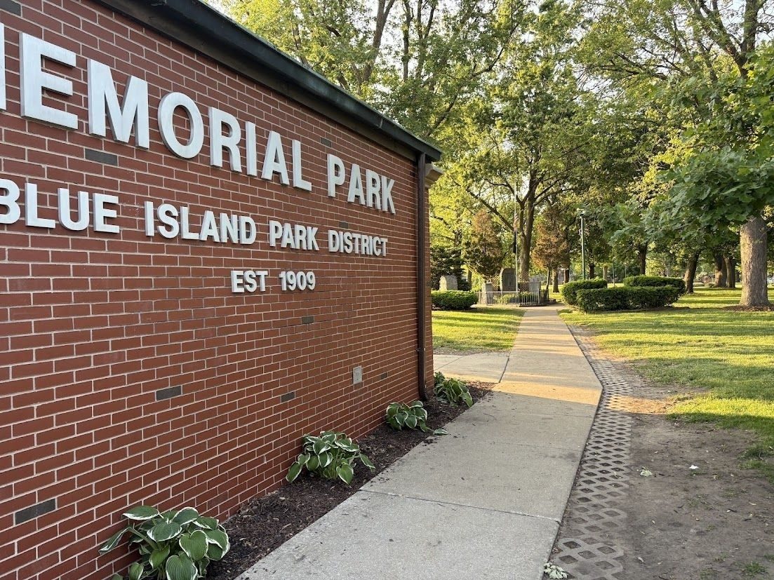 BLUE ISLAND MEMORIAL PARK - National War Memorial Registry
