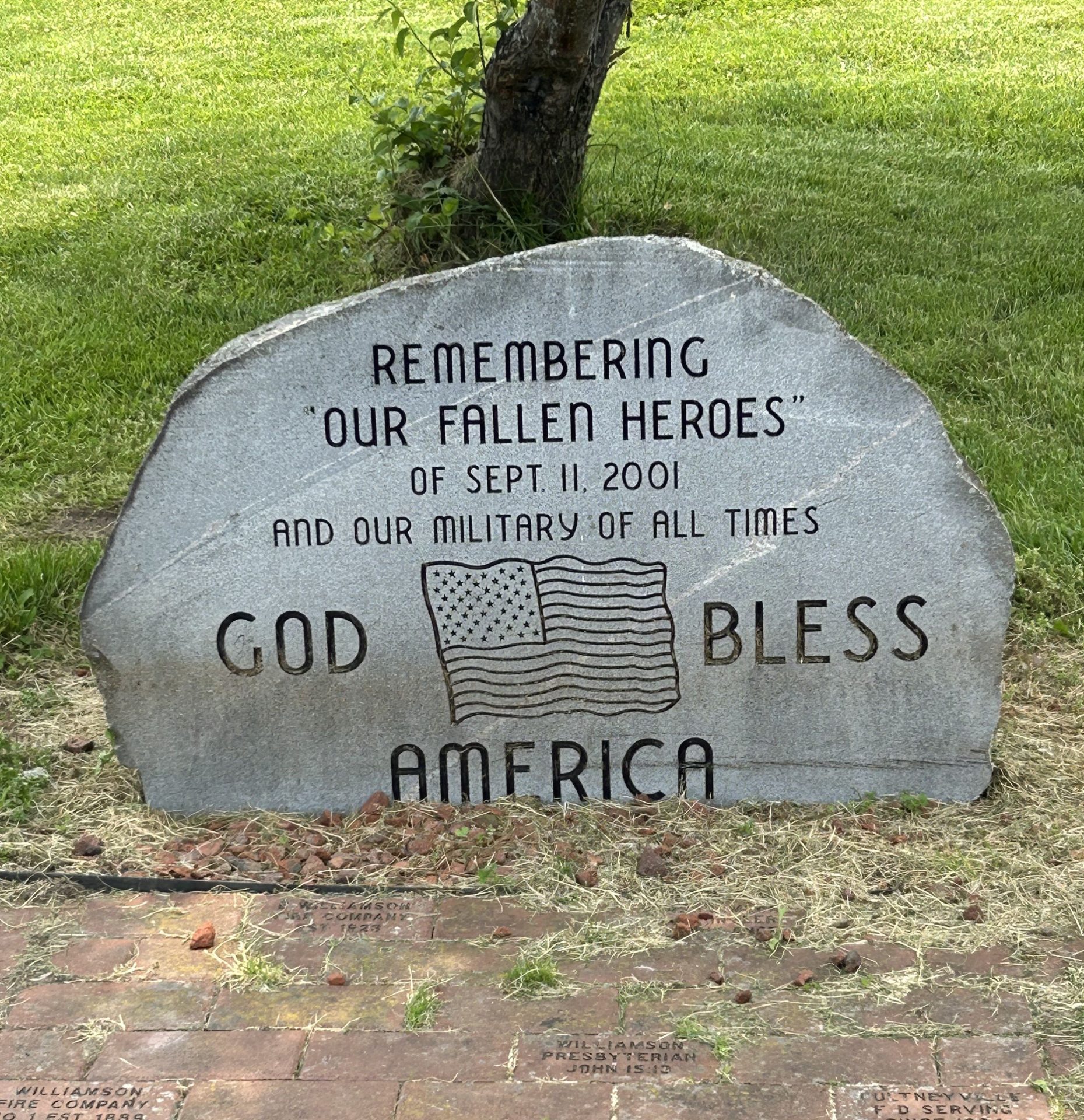 REMEMBERING OUR FALLEN HEROES MEMORIAL - National War Memorial Registry