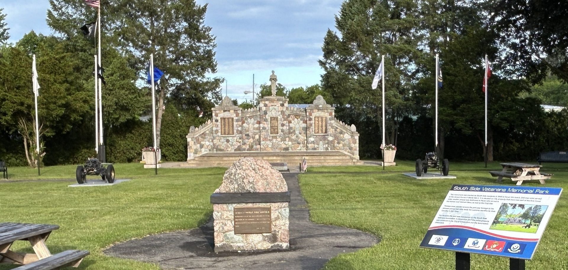 SOUTH SIDE VETERANS MEMORIAL PARK - National War Memorial Registry